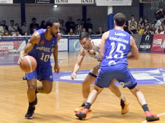 Parque Sur le ganó a Regatas en el clásico | ENTRE RIOS BASQUET